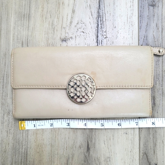 Coach | Bags | Coach Leather Folding Wallet Beige Metal Magnet Claspe ...